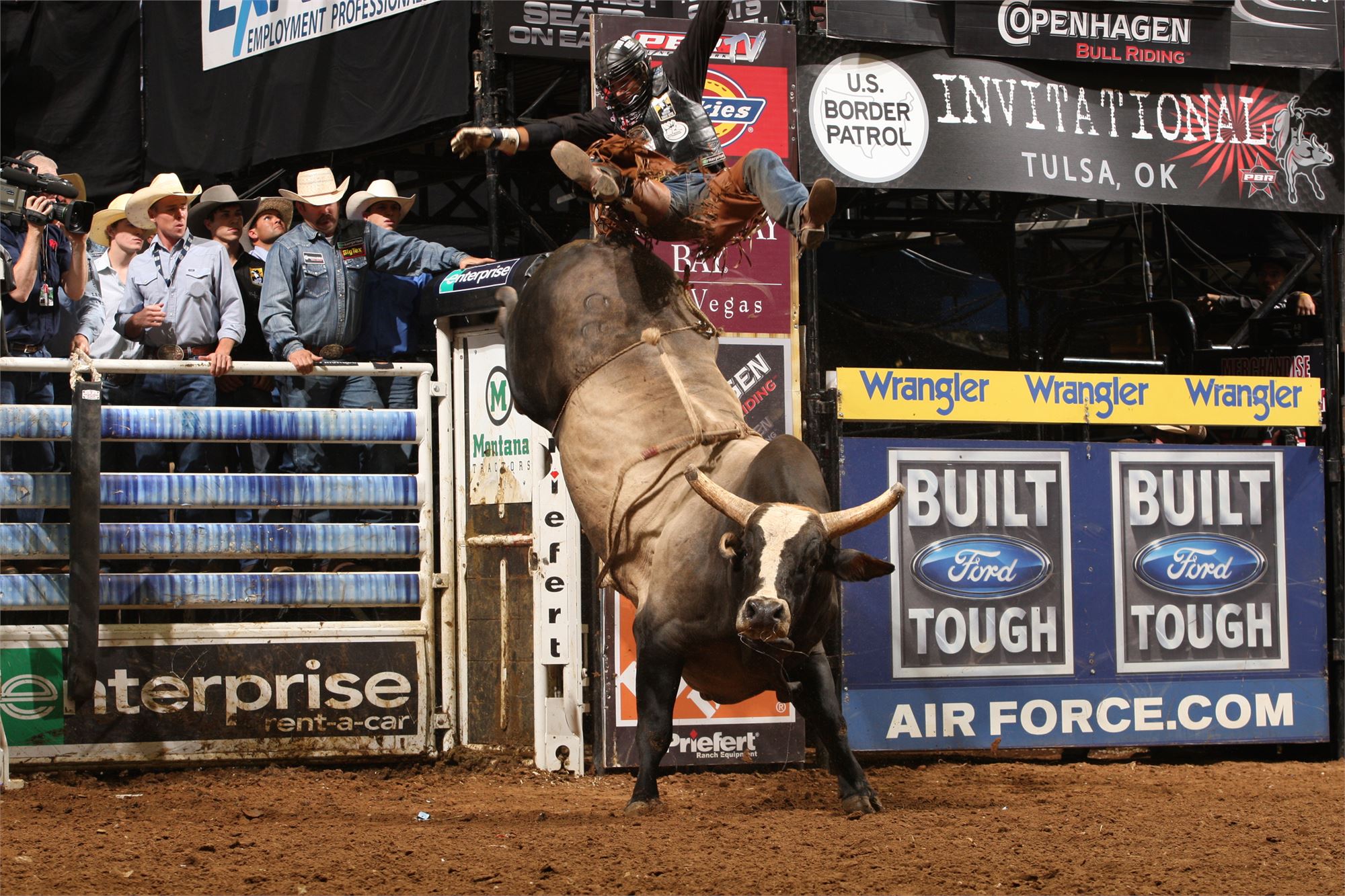 Book An Event at MetraPark