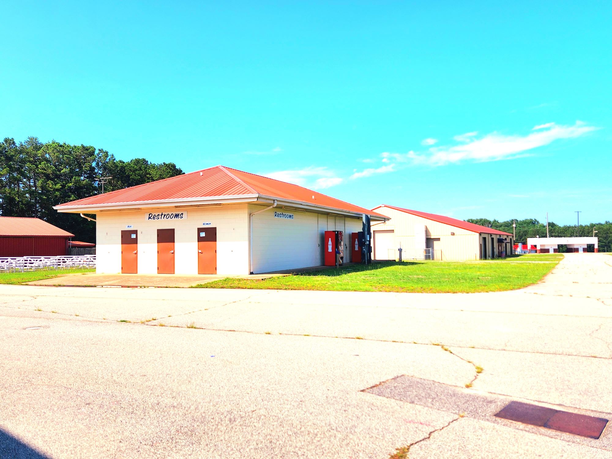 Entertainment Building