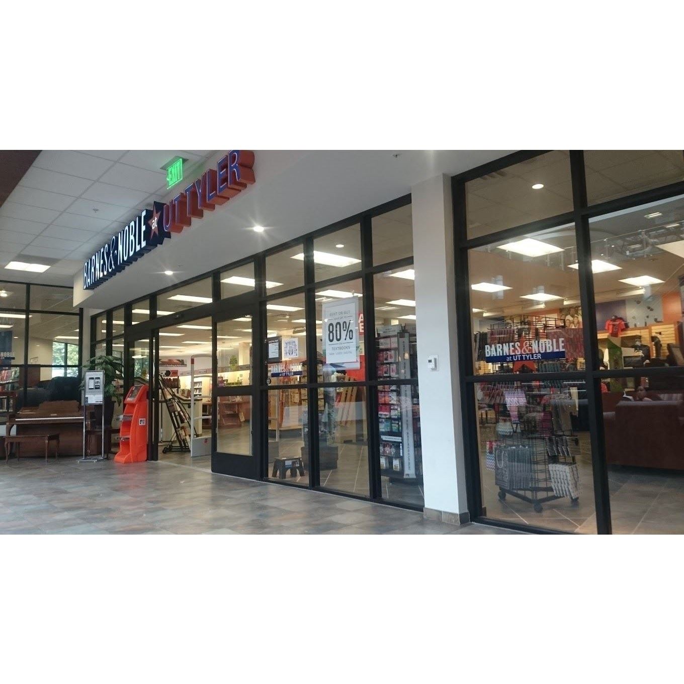 Barnes & Noble at UT Tyler