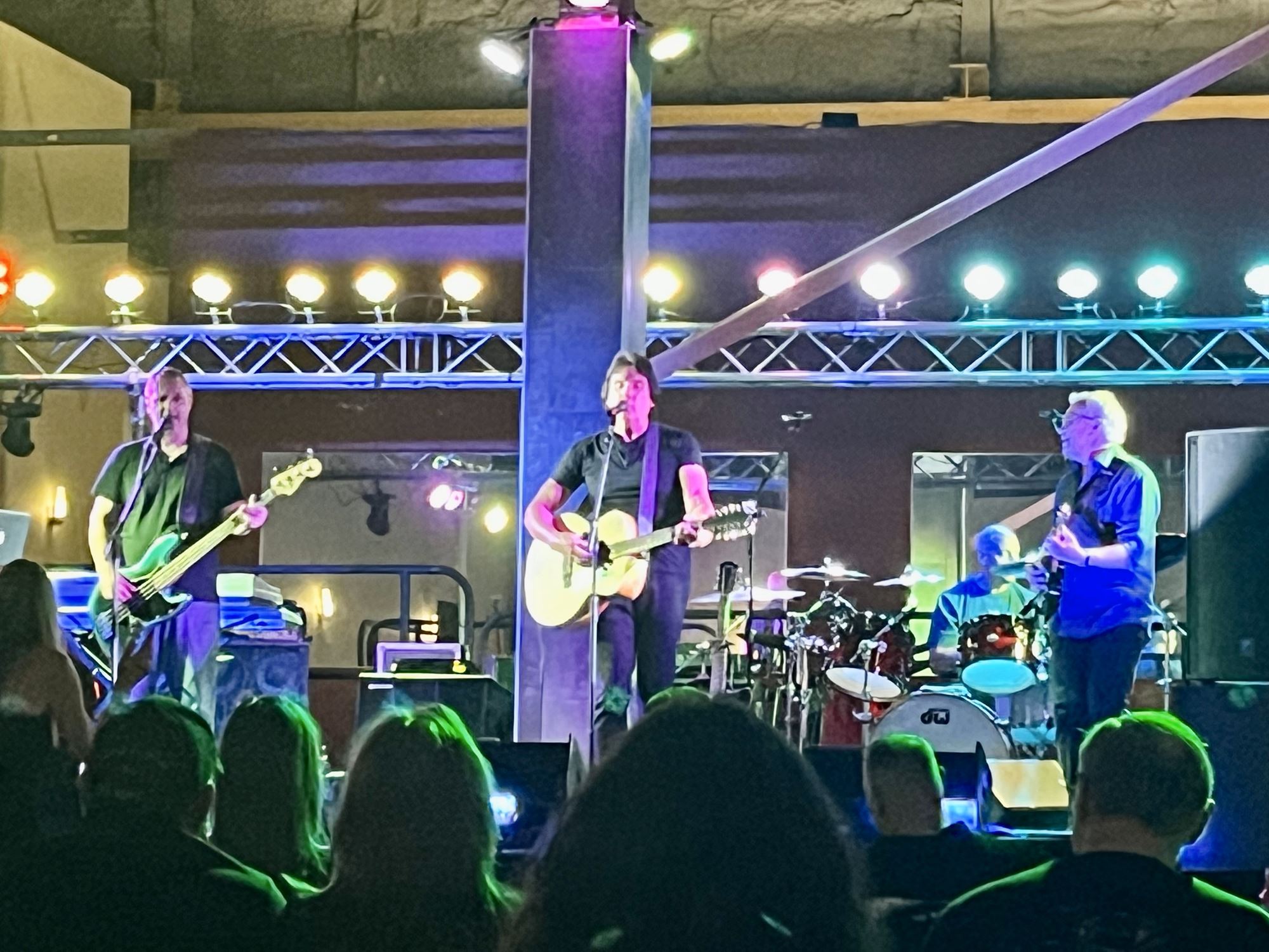 Wint Fenderson & Crossroads Band