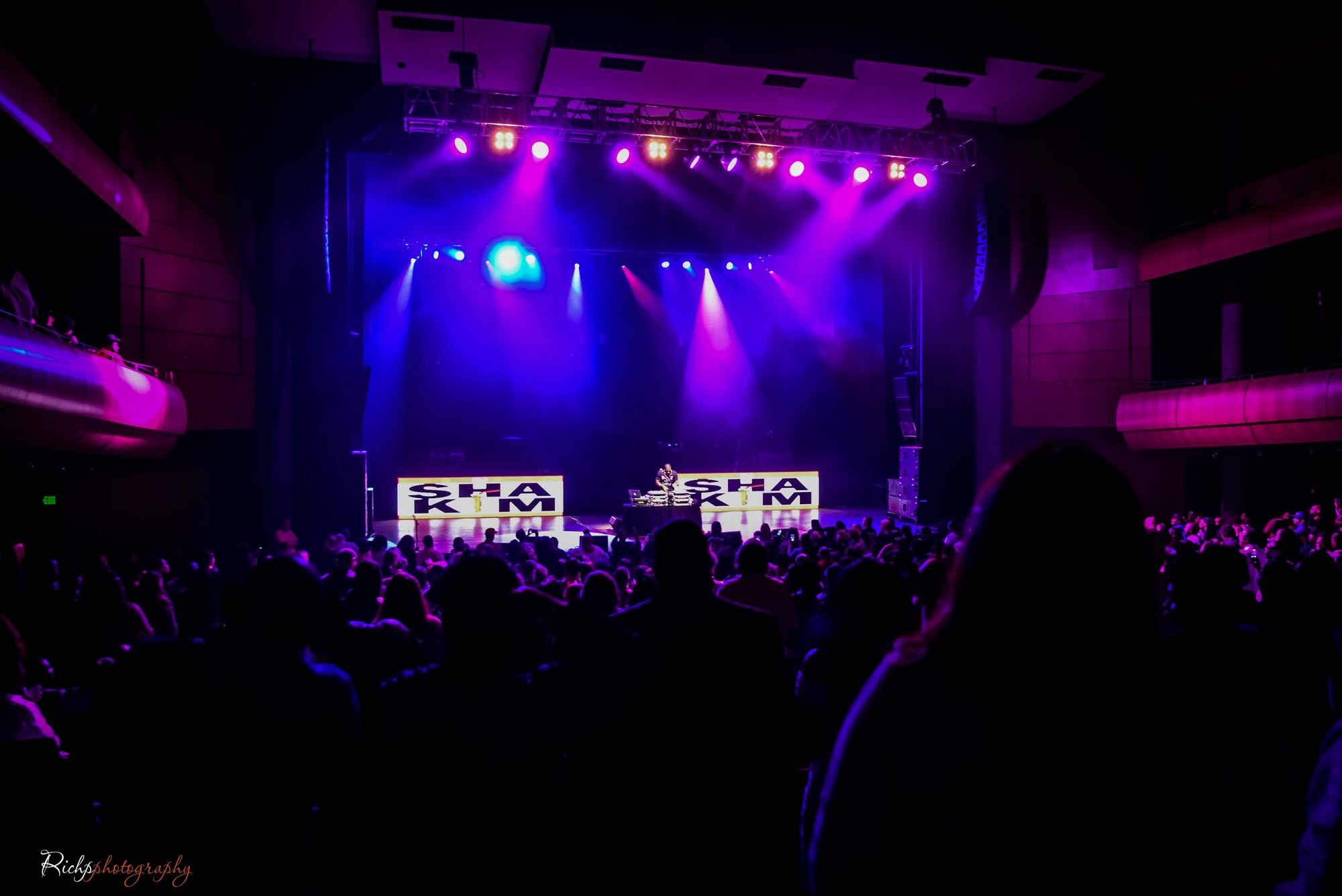 Contact Us | DeVos Performance Hall