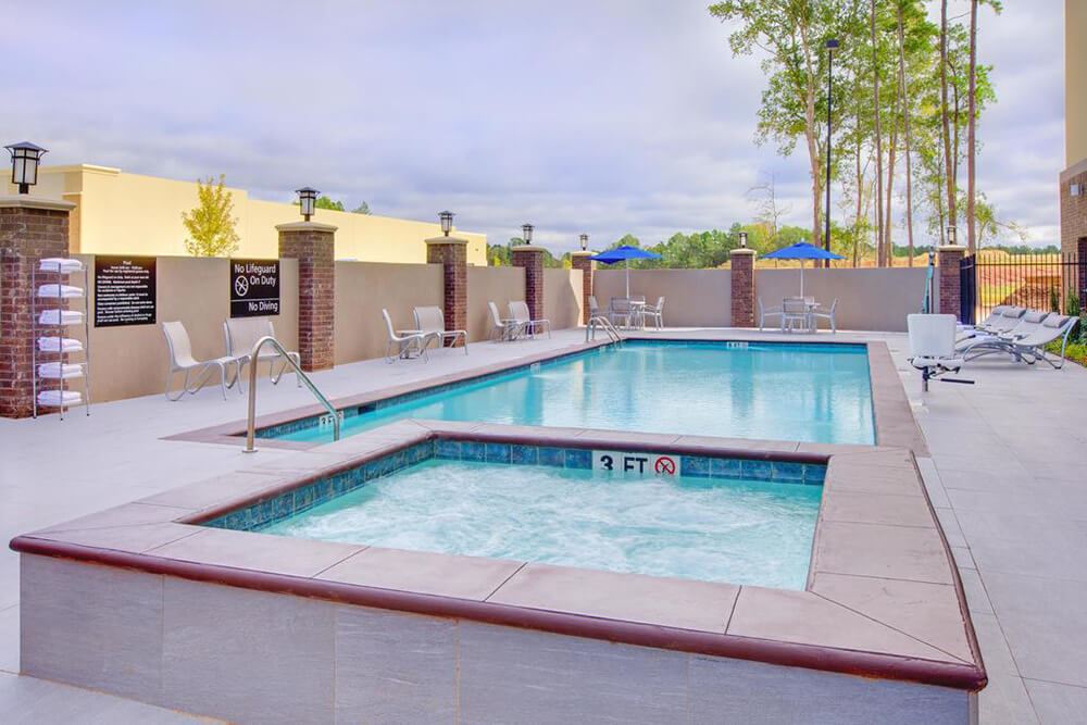 Hampton Inn & Suites