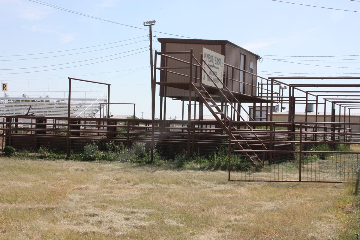 Outdoor Roping Arena