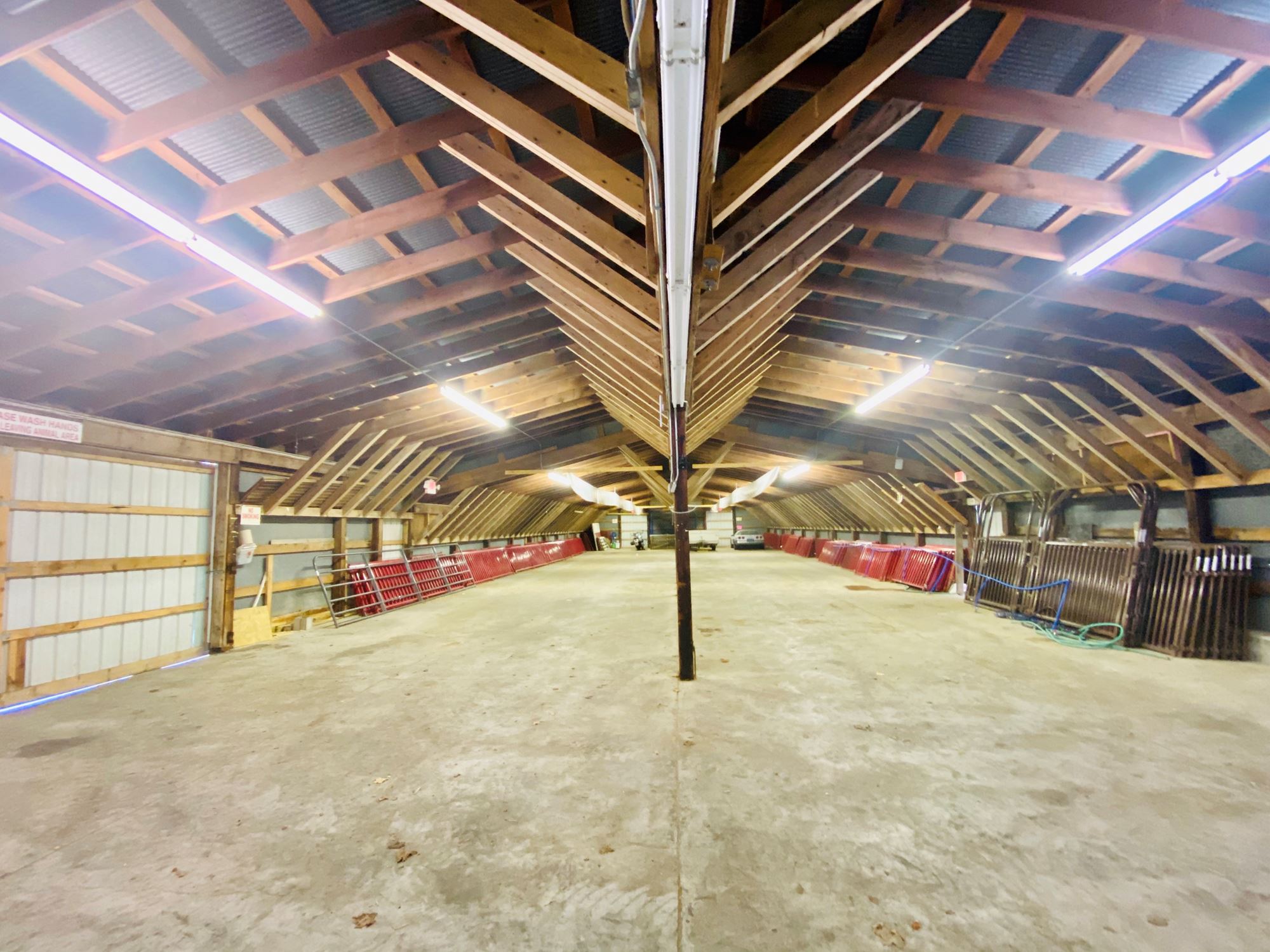 Alba Bump Sheep & Swine Pavilion