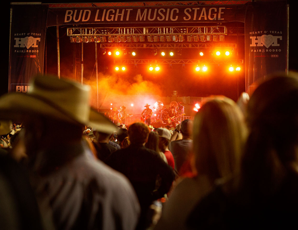 Live Music Stage (Outdoor)