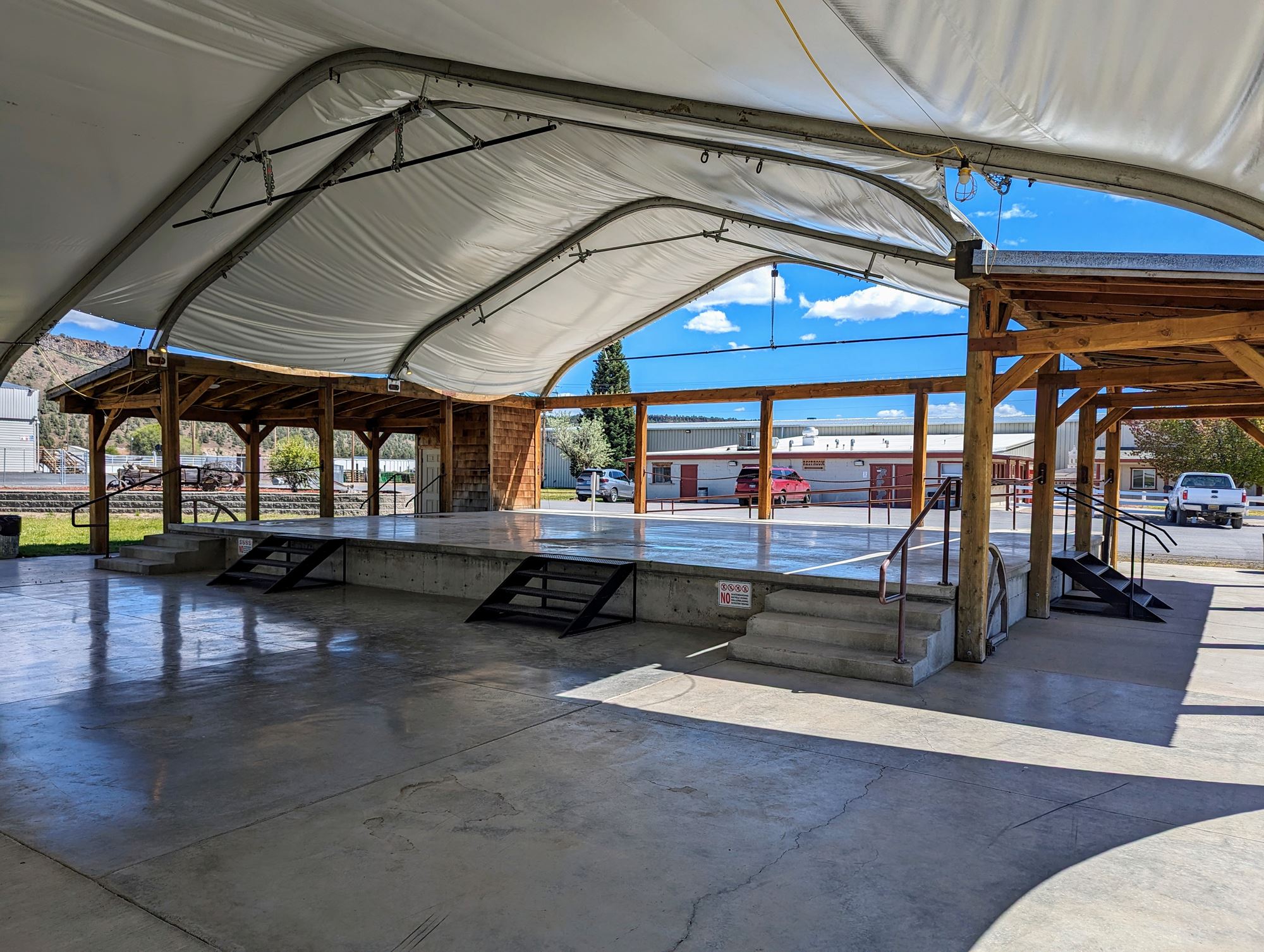 Pavilion Tent & Stage