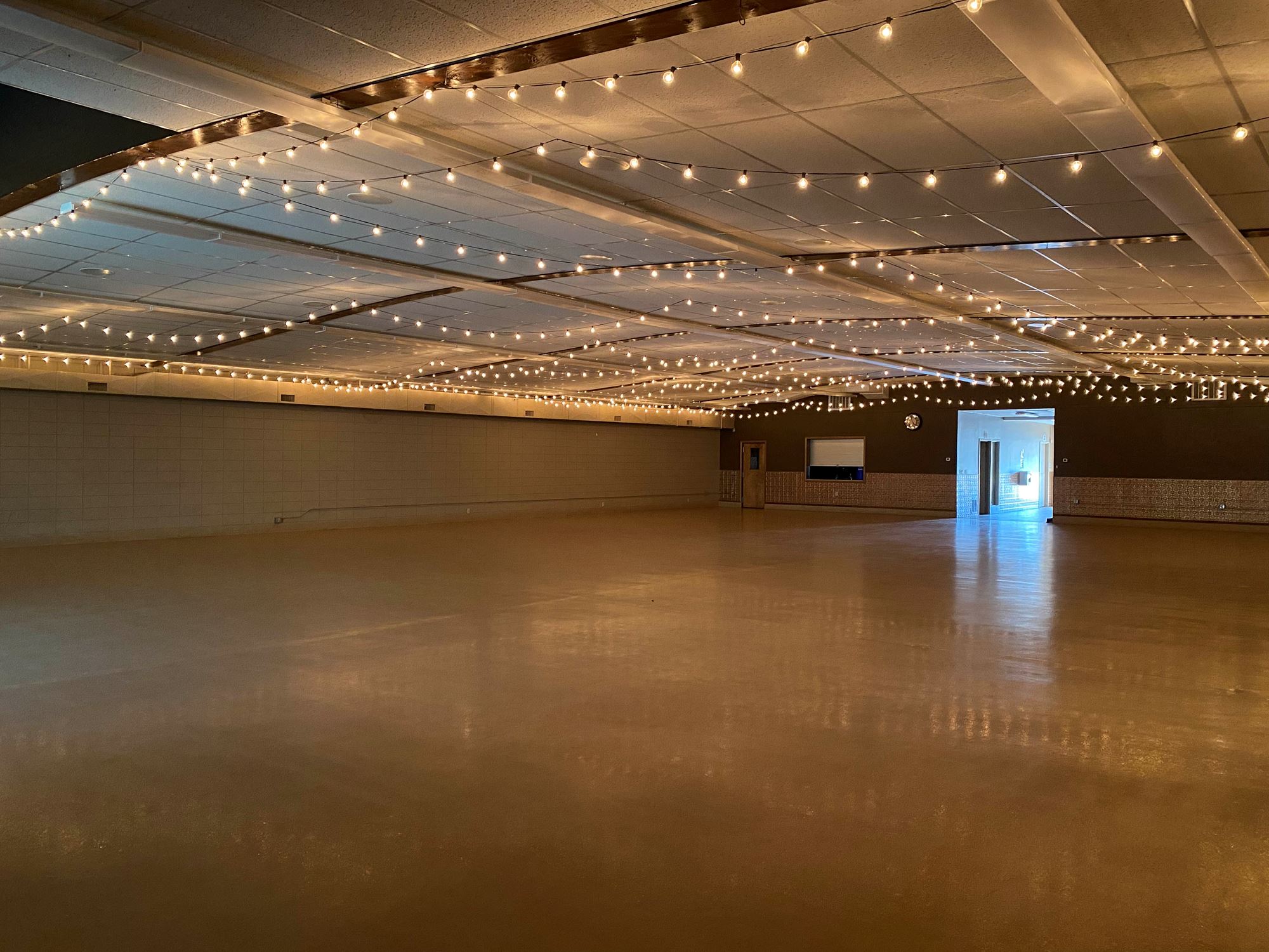 RENTING EXHIBIT HALL