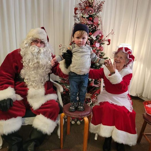 Santa Visit - Grimes Christmas Scene