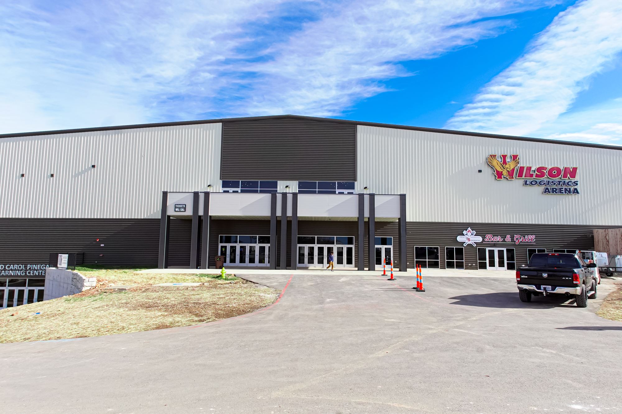 Arena & Barn Facilities