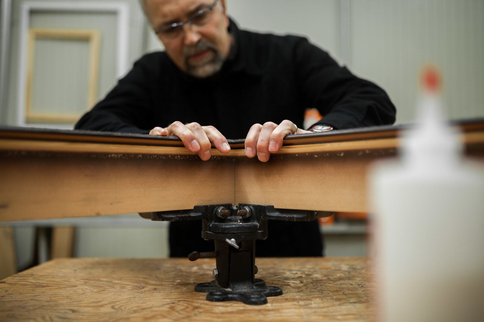 Fine Lines Art & Framing