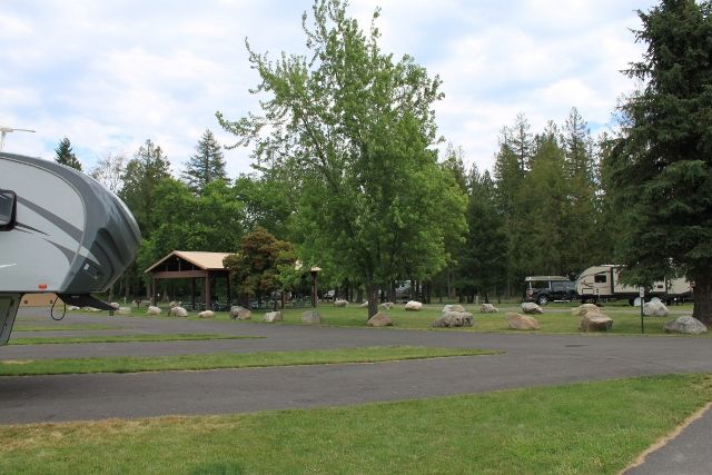 Buildings, Grounds & Camping