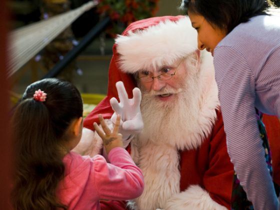 Santa Claus Comes to Town