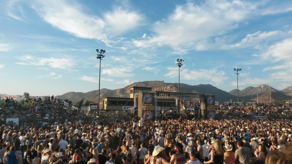 Lakeside Rodeo Event Venure For Weddings, Party, Meetings